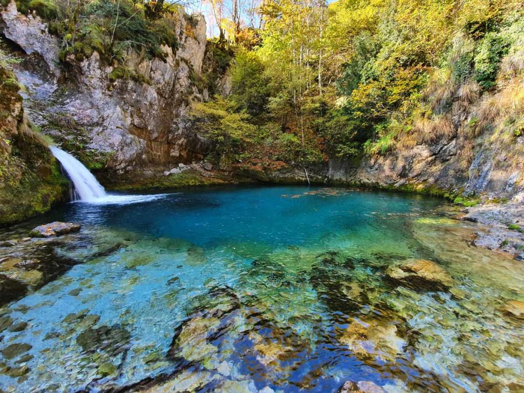Blue Eye of Theth | Ojo Azul | Excursión y visita a los Alpes Albania